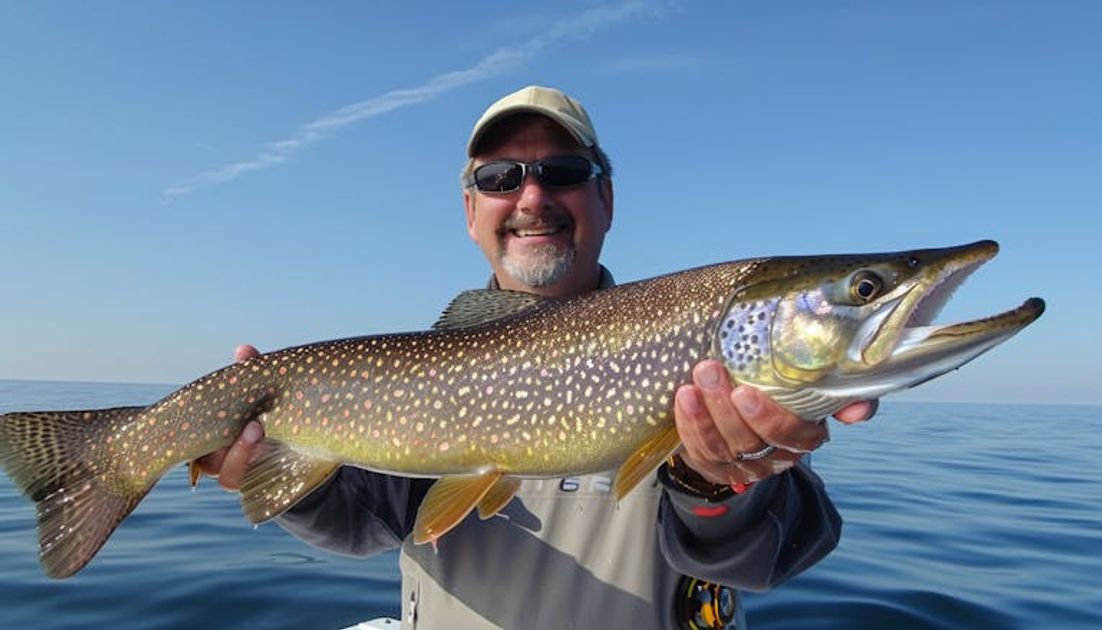 Dive into the Depths of Lake Ontario's Elite Fish Population!