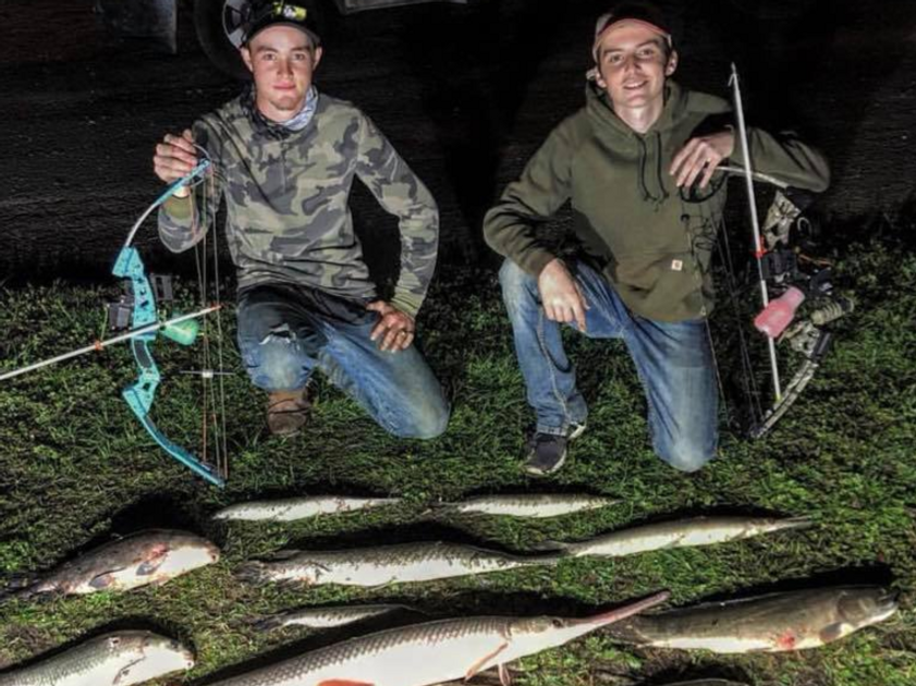 Stick and Stack Bow Fishing | Orange TX Bowfishing Guide